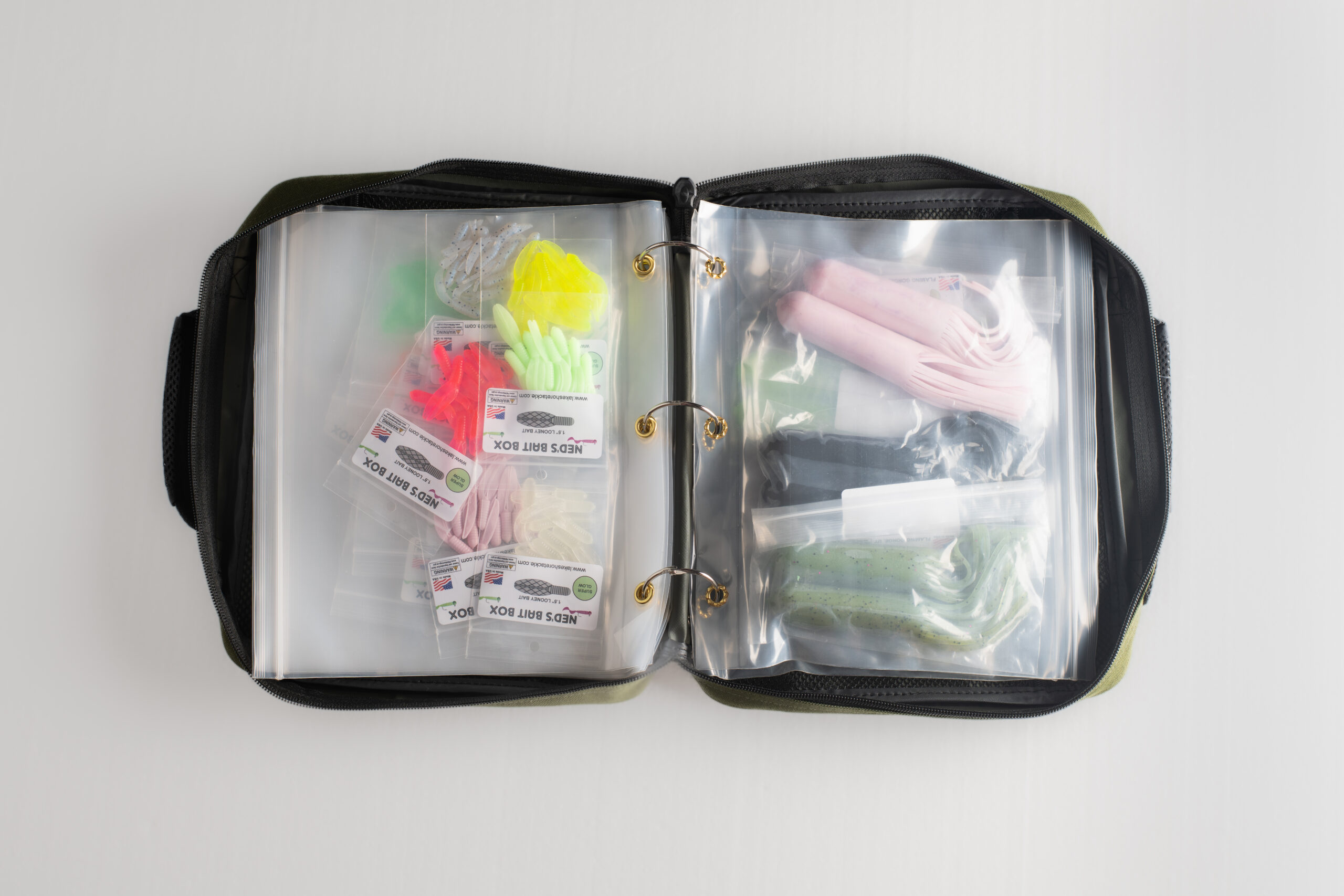 Large Tackle Binder for Pre-Tied Leaders, Soft Plastics, Off Shore Fly ...